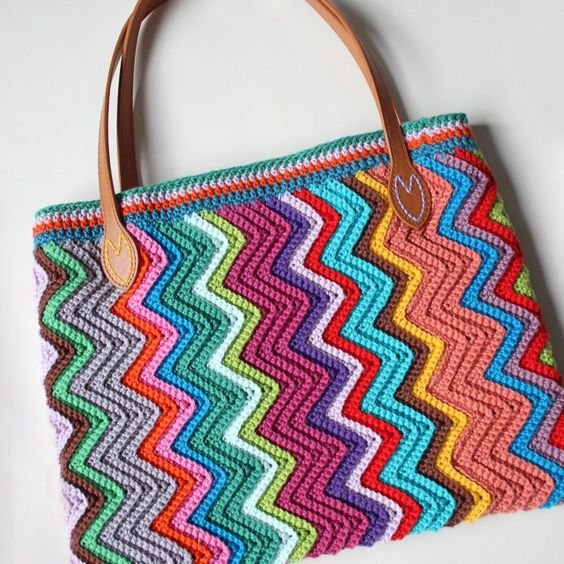 Zigzag Bag Free Crochet Pattern: A Step-by-Step Guide to Crafting a Stylish Accessory - Creative ...